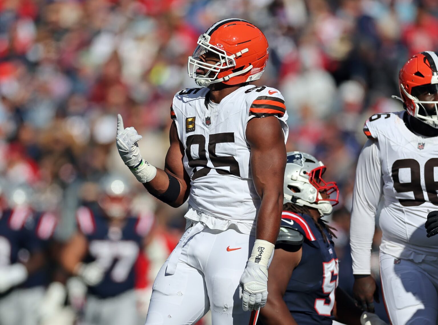 Myles Garrett's Record-Setting Performance Revives DPOY Hopes ...
