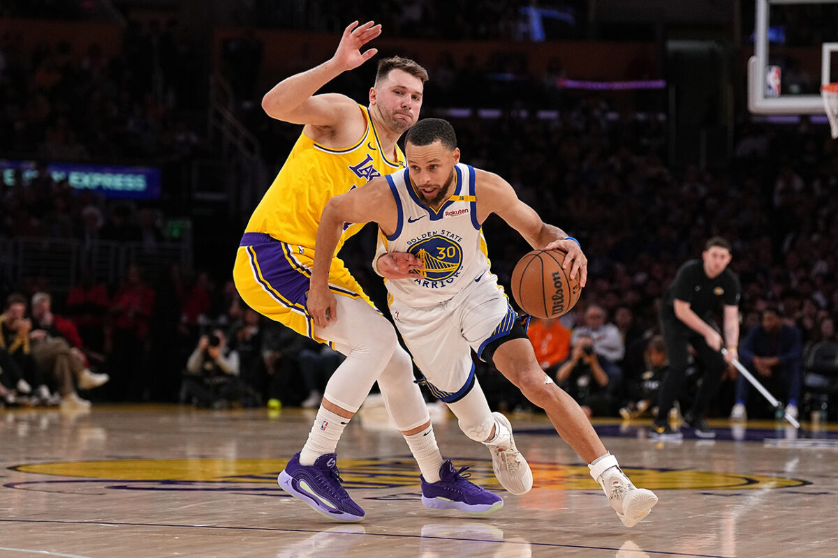 NBA Opening Night Kicks Off Tonight: How to Watch Live! - NEWSNOWCHICAGO