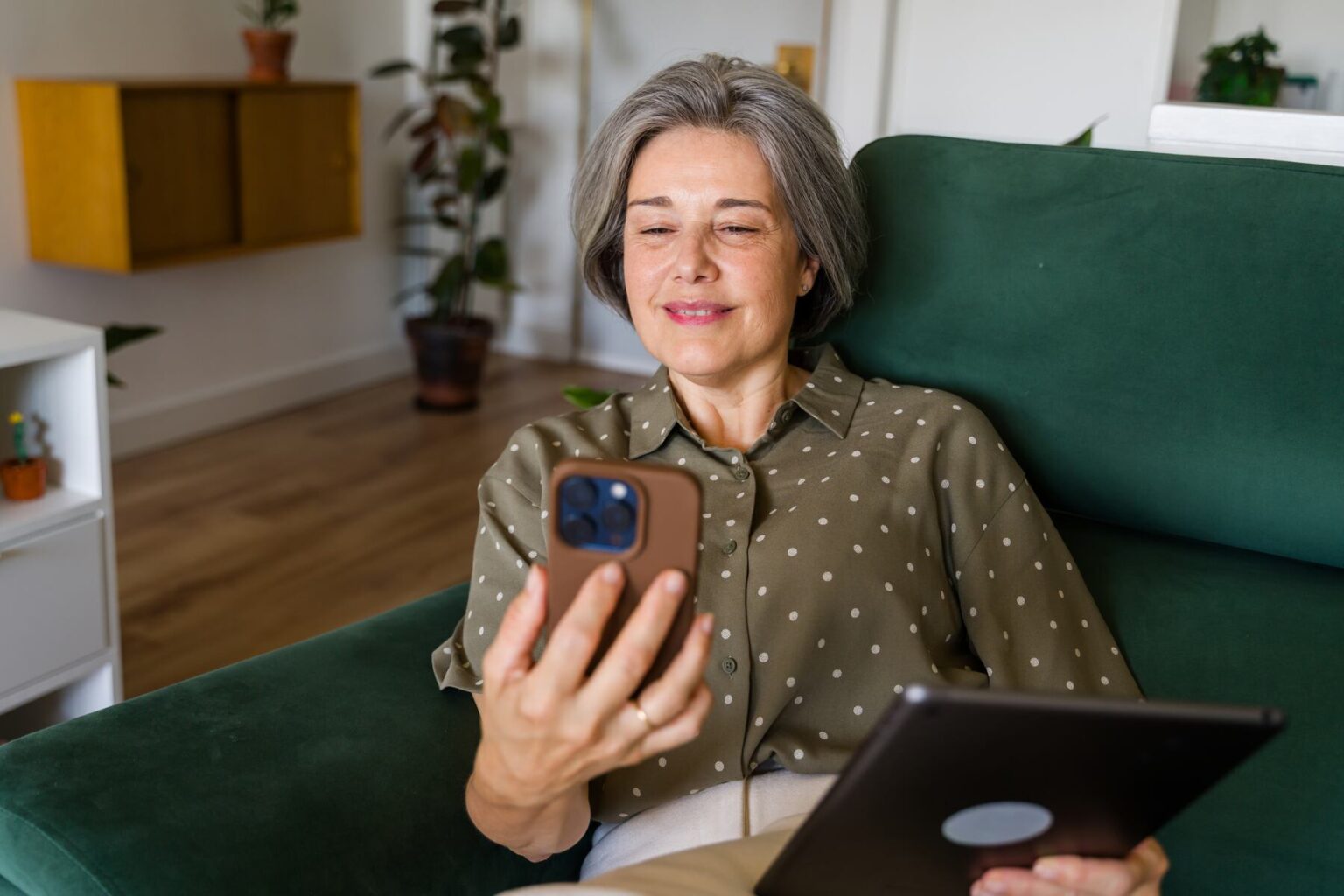 Facebook Groups Foster Global Friendships for Women Over 50 ...