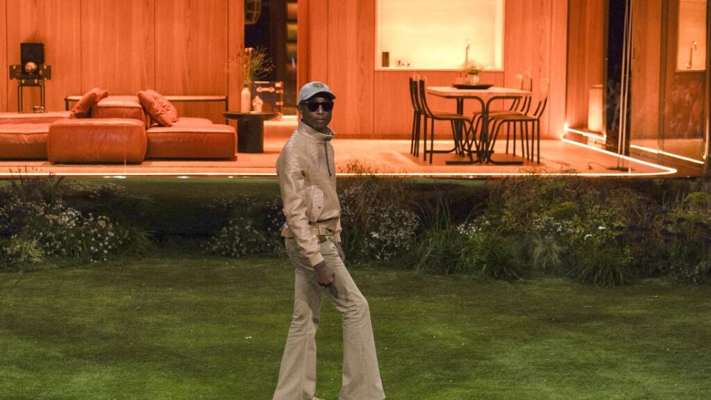Designers Redefine Masculinity at Paris Men's Fashion Week - NEWSNOWCHICAGO