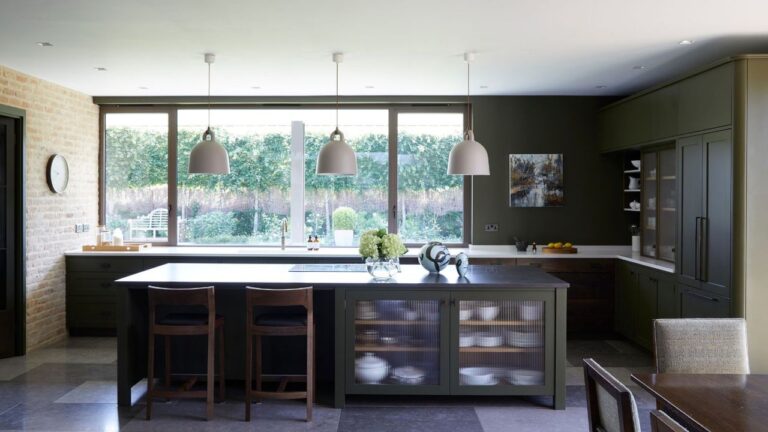 Sherwin-Williams Unveils Bold "Loud Luxury" Palette for 2026 ...